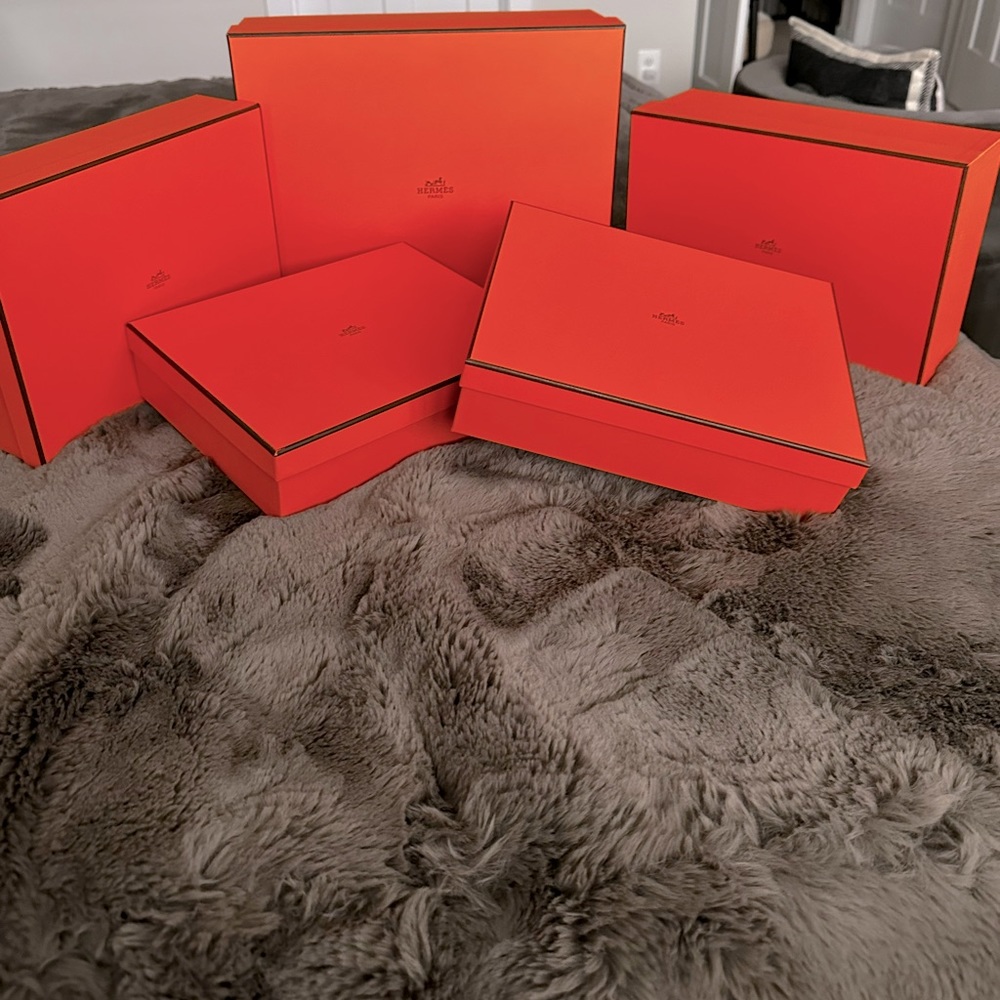 Luxury Authentic Hermes Boxes In A Variety Of Sizes - Gem